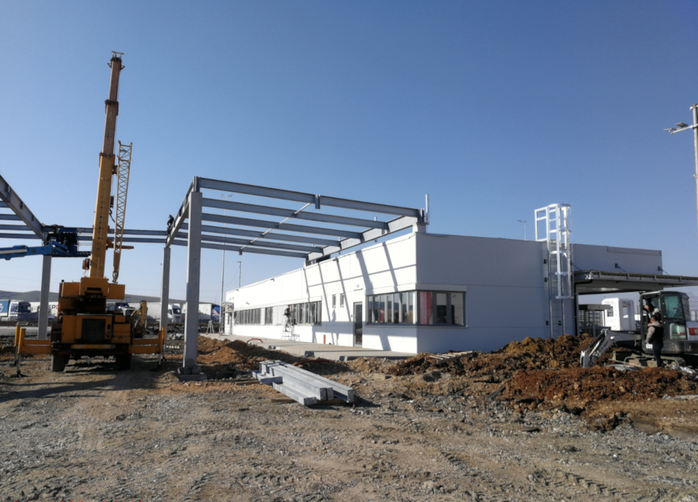 Desființare/Construire: casă poartă, parcări, drumuri noi acces ...